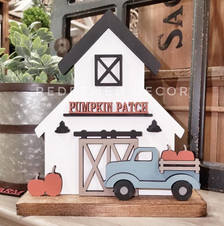 Interchangeable Barn | Sawdust and Stain DIY